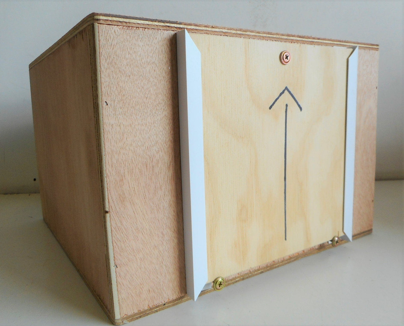 Freight Box – Parrot Supplies Australia