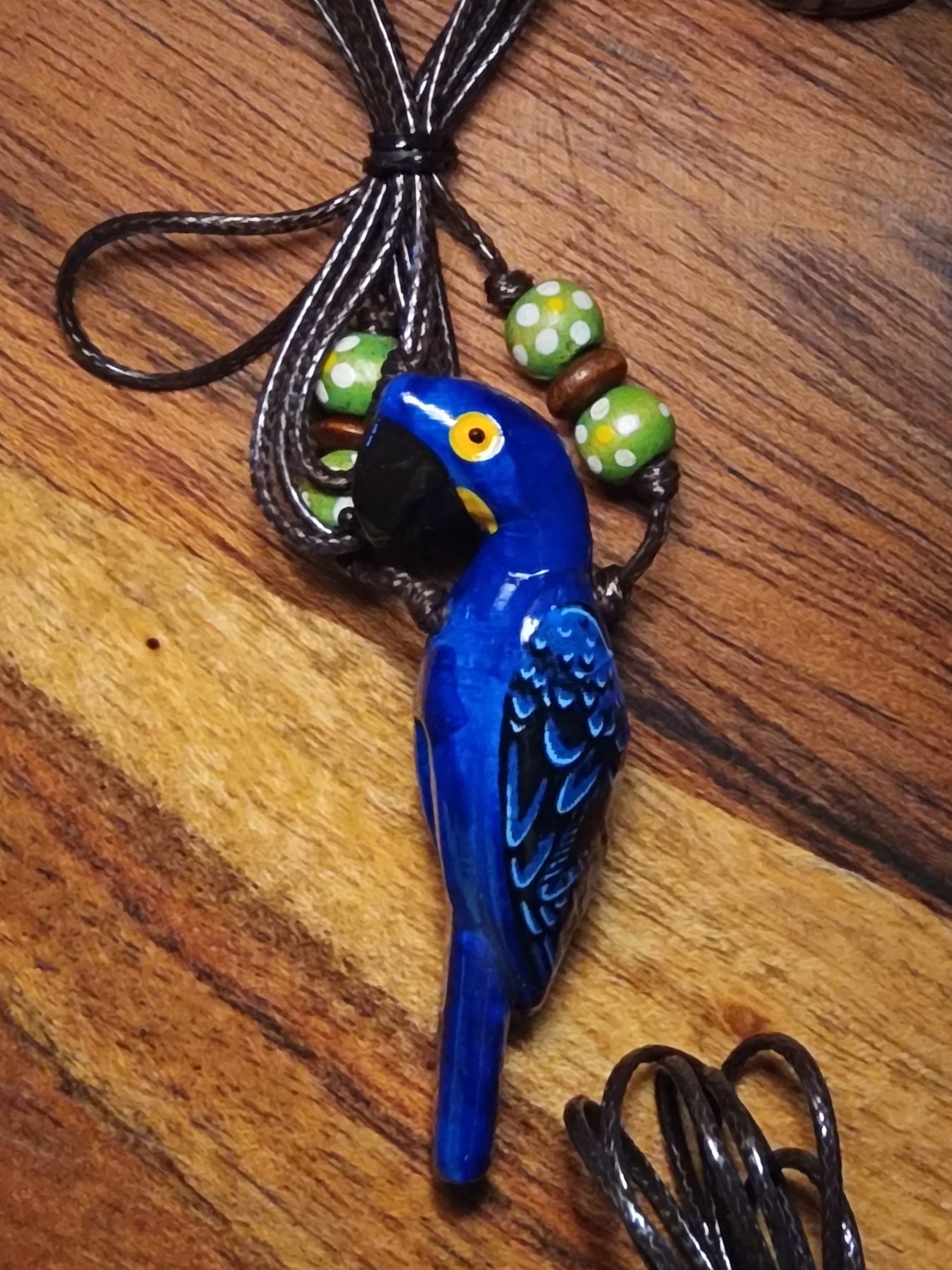 Parrot whistle necklace – Parrot Supplies Australia